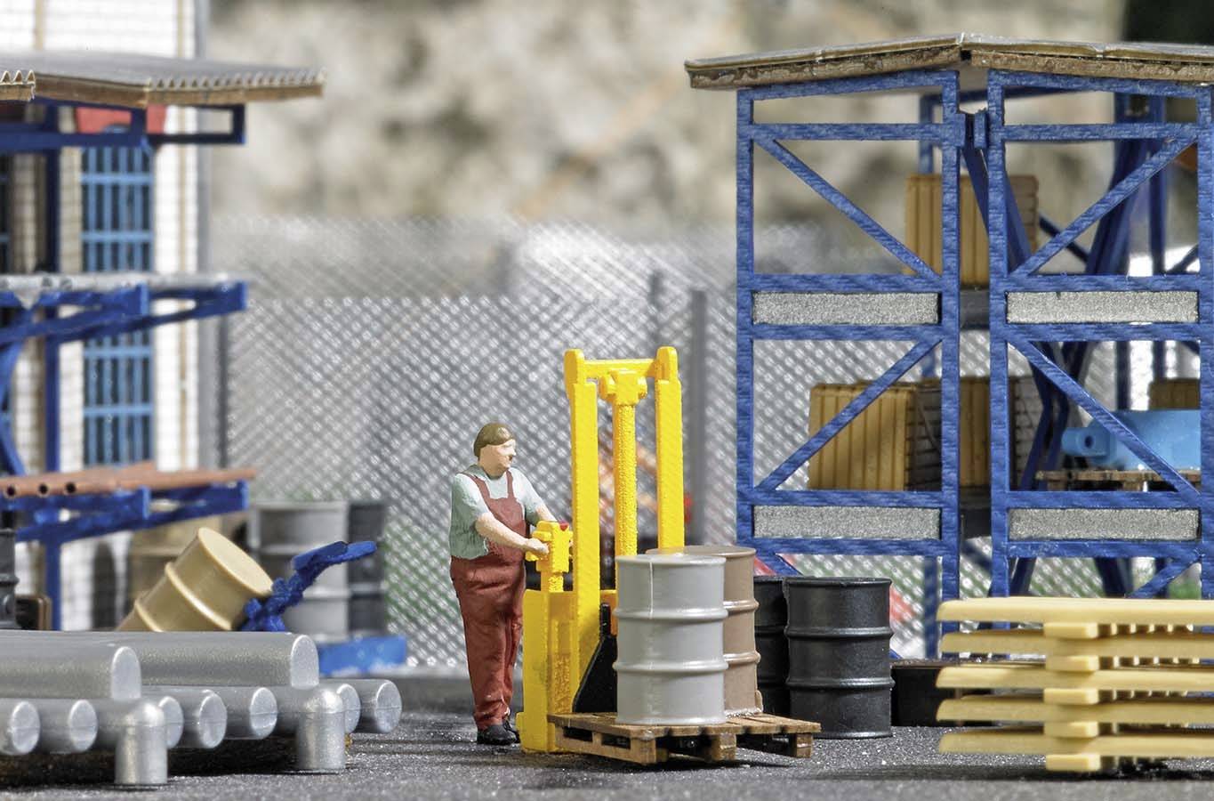 Busch 9757 H0 BU 3 Action-Sets mit Figuren Fertigmodell | SMDV