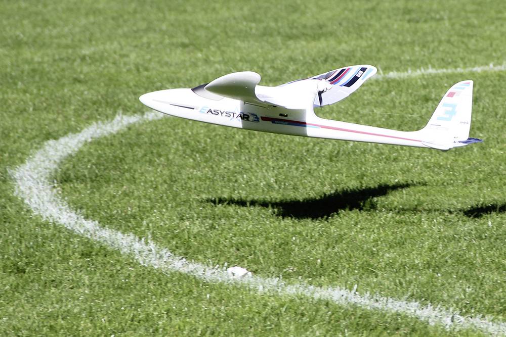 Multiplex RTF Easy Star 3 Mode 2/4 Weiß RC Einsteiger Modellflugzeug ...