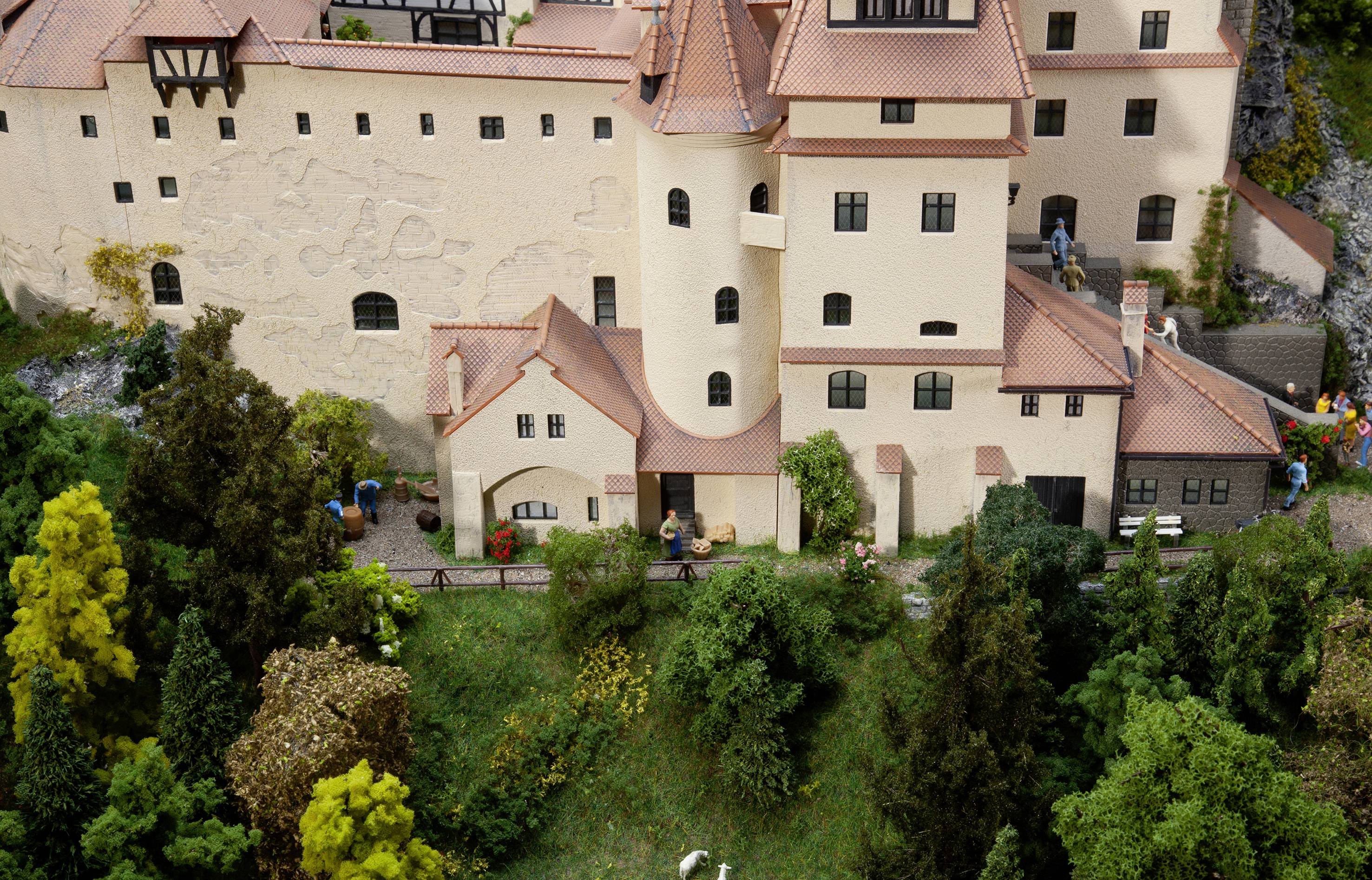 Faller 130820 H0 Schloss Bran versandkostenfrei | voelkner