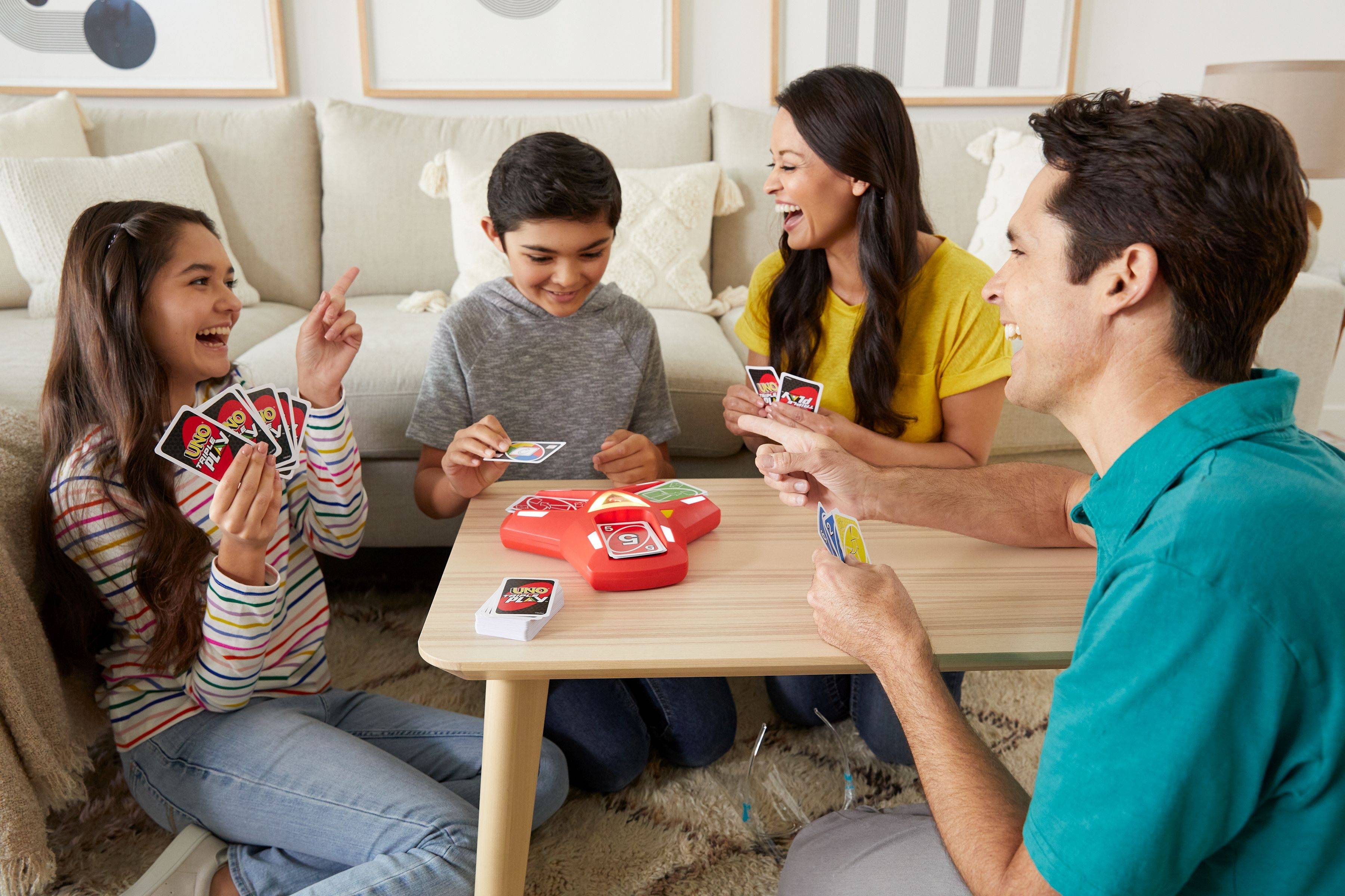 mattel-uno-triple-play-hcc21-smdv
