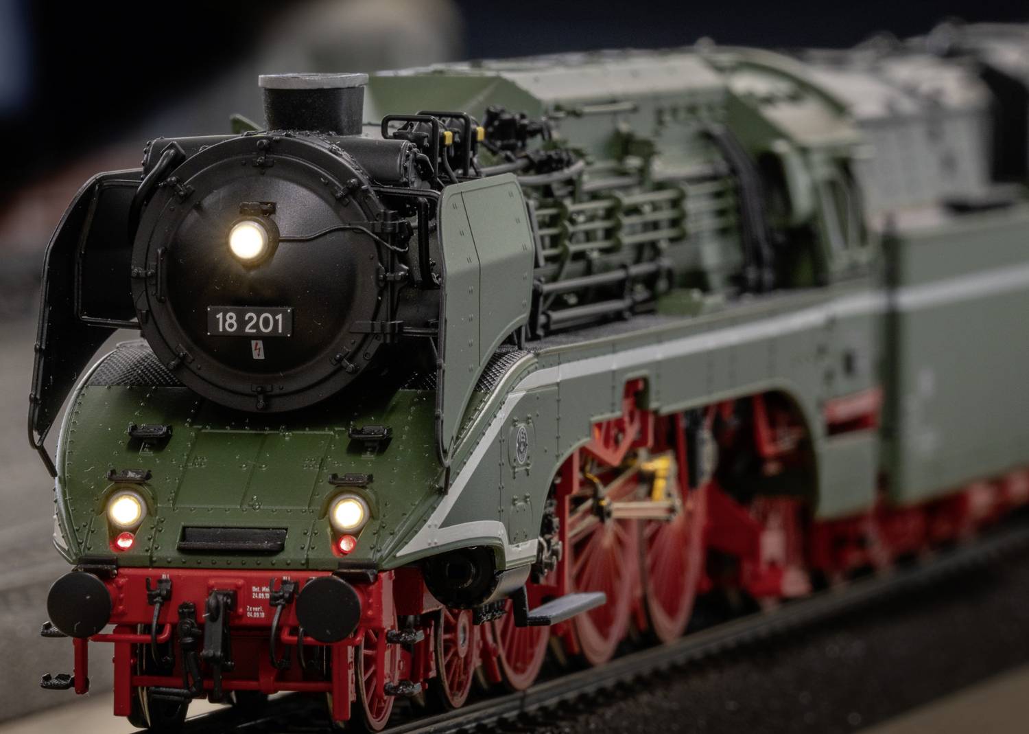 Märklin 38201 H0 Dampflokomotive 18 201 der DR, MÄRKLIN ...