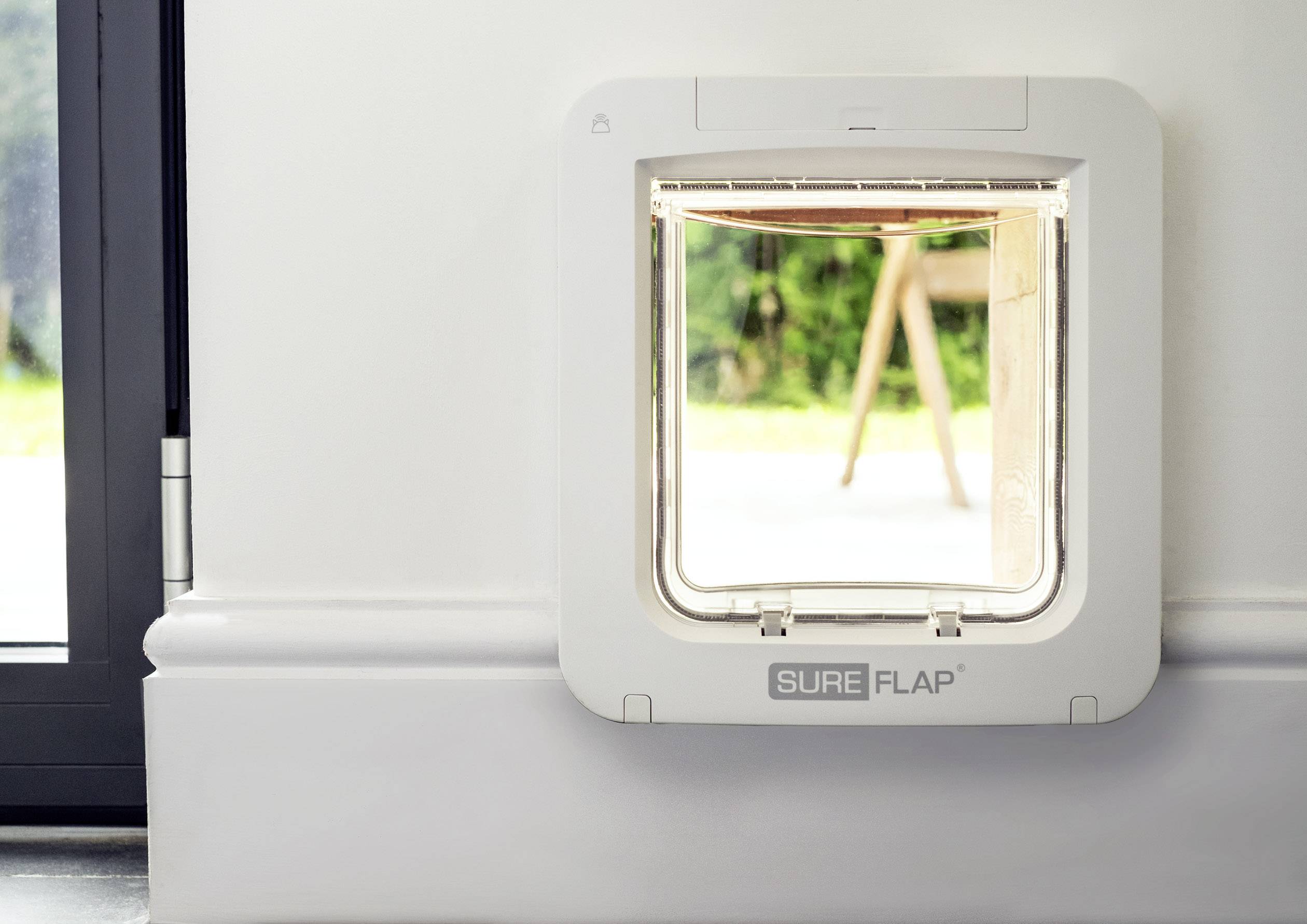 SureFlap Connect Haustierklappe Weiß 1St. versandkostenfrei | digitalo